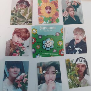 Stray Kids Leeknow LOVELY JUREUMI Pin - Etsy