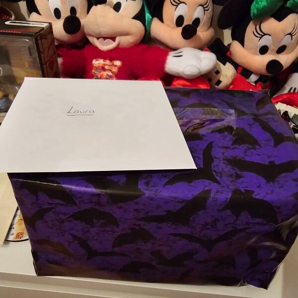 Scream, It's Your Birthday Grimwrap | Horror Movie Wrapping Paper ...