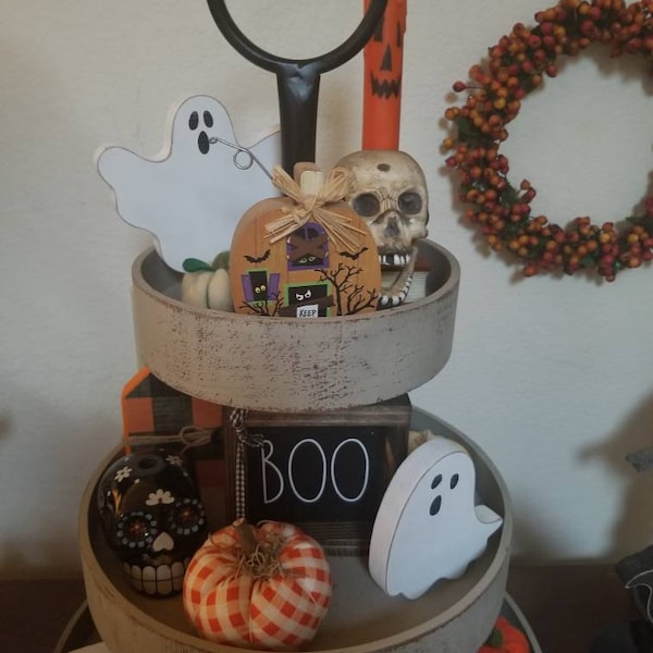 Wooden Ghosts - Wood Ghost - Tiered Tray Halloween Decor - Etsy