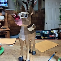 DIY Simba Papercraft PDF SVG Vorlage zum Erstellen von 3D Simba sitzend ...