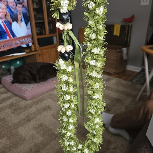 Pele’s Fire Hawaiian Lei - Etsy