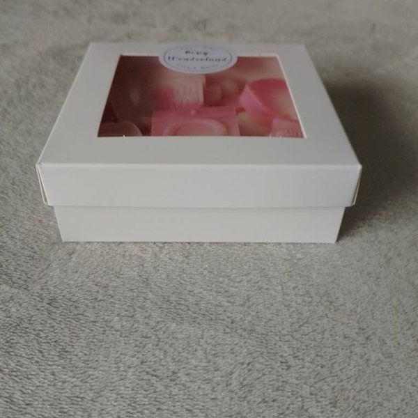 Pack of 5 Small Cracker Gift Boxes, Christmas Crackers, Chocolates ...