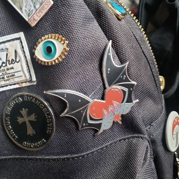Vampire Bat Kiss Pin - Enamel Lapel Pin - Bat Blood Kissing Gothic ...