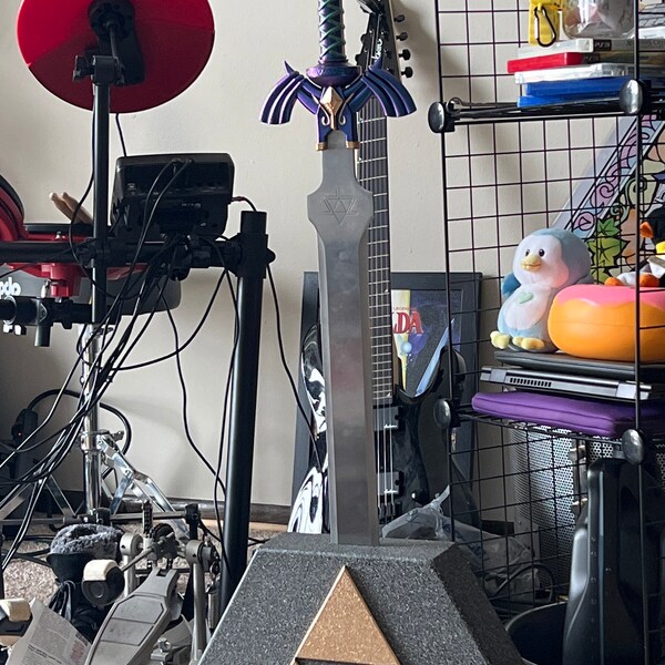 Legend of Zelda Triforce Display Pedestal of Time for Master Sword ...