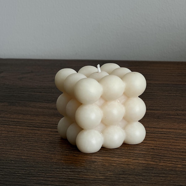 Female Body Candle – Sculptural Soy Wax Candle – Handmade Gift for Her ...