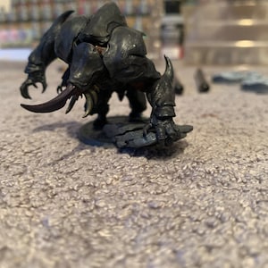 Umber Hulk Miniature - Lord of the Print | Insect Warrior Model | Cave ...