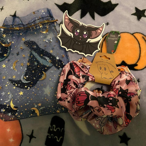 Cute Acrylic Bat Pins/ Cute Bat Pin Badges/halloween Pins/ Lapel Pins/ Acrylic Pin Badges - Etsy