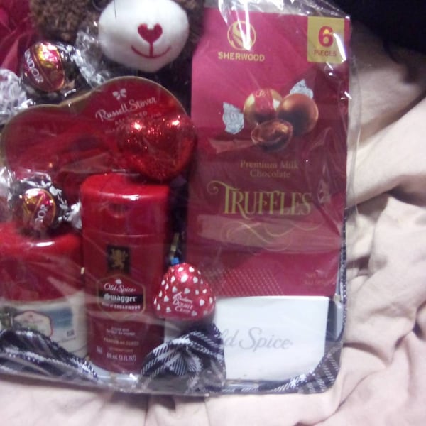 Men's Boyfriend Husband Birthday Dove Bath Body Spa Tool Box Car Wash ...