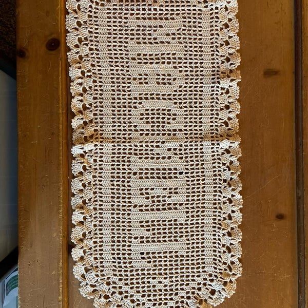 Custom Filet Crochet Name Doily - Etsy