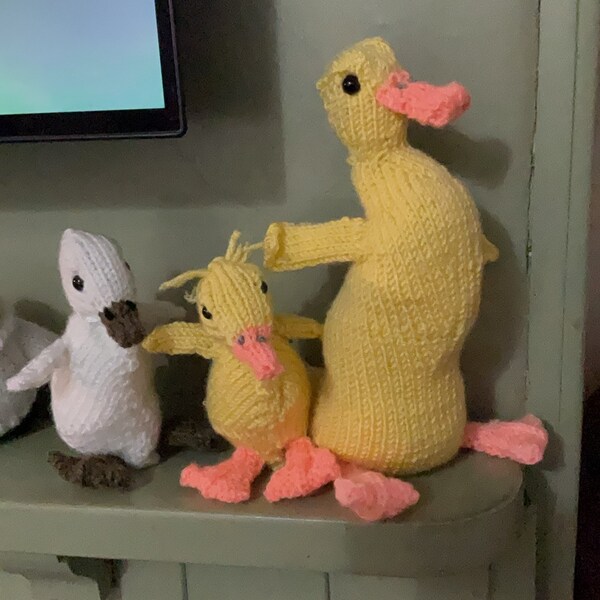 KNITTING PATTERN NEW Lucky Duckling - Etsy