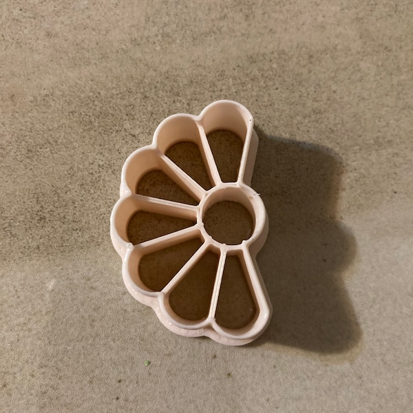 Fan Shape Polymer Clay Earring Cutter (embossing) | Cookie Cutters ...