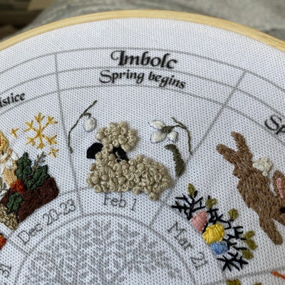 Yule Embroidery Pattern, Wheel of the Year : Calendar to Embroider ...
