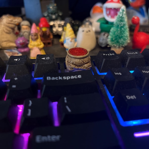 Alex the Pot | Artisan Keycap for Cherry MX Mechanical Keyboard - Etsy