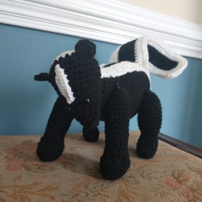 Wood Raven Keychain, Crow Key Fob, Gothic Accessories, Wooden Raven Key ...