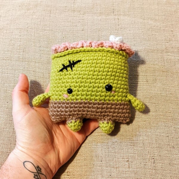 Amigurumi Zombie Crochet Pattern: Pocket Monster, Halloween (PDF ...
