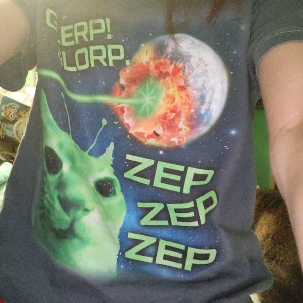 Glerp Glorp Funny Alien Cat Meme Tee Shirt Gift for Woman and Man ...
