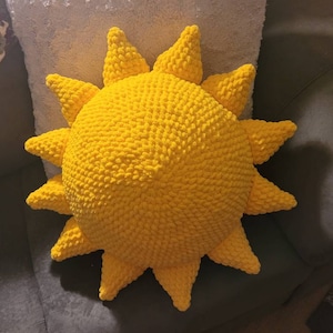 PDF Crochet Pattern for Pillow Sun, Big Sun Adapted to Beginner Level ...
