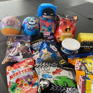 Party Favors Kids Birthday Gift Shopkins Random Mix of 20 Blind Bags ...