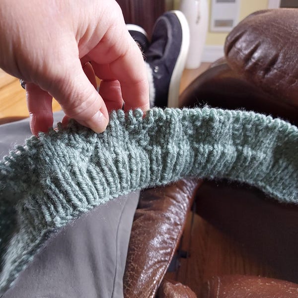 Easy Garter Stitch Woman's Chunky Edge to Edge Jacket Cardigan Pockets ...