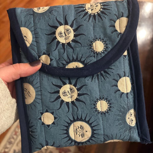 Quilted Kindle & E-reader Sleeve PDF Pattern - Sew Your Own Custom ...