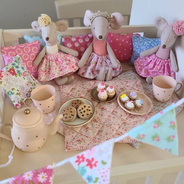 Sleeping Bags for Small Mice, Travel Bed for Maileg Mouse and Other ...