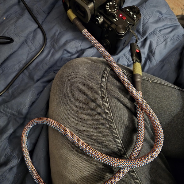 Black Camera Neck Strap With Optech Qd Mini Loop Attachments - Etsy