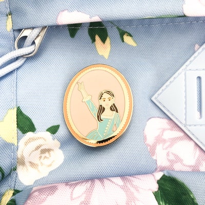 Eliza Hamilton Schuyler Sister Hard Enamel Pin Hamilton Gift - Etsy