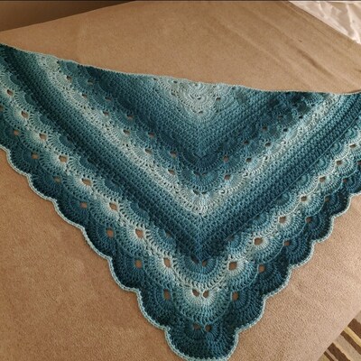Victoria's German Shells Shawl Pattern / PDF Instant Download / Crochet ...