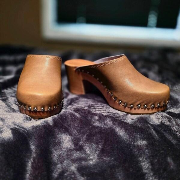 Women Clogs With High Heel Wooden Shoes Leather Sandals With Wood Sole ...