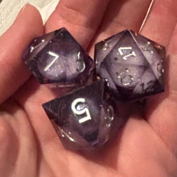 DND D20 Dice Holder | Wooden Dice Stand |D20 Dice Display Stand - Etsy
