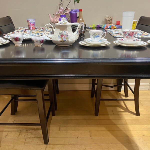 Delightful Ye Daintee Ladyee English Tea Set Including 17 Pieces of ...