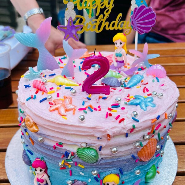 Edible Sugar Icing Sea Shells Shimmer Beach Cupcake Toppers Cake ...