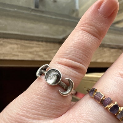 Solar System Planet Enamel Pin Set of 9 Illustrated Lapel Pins by ...