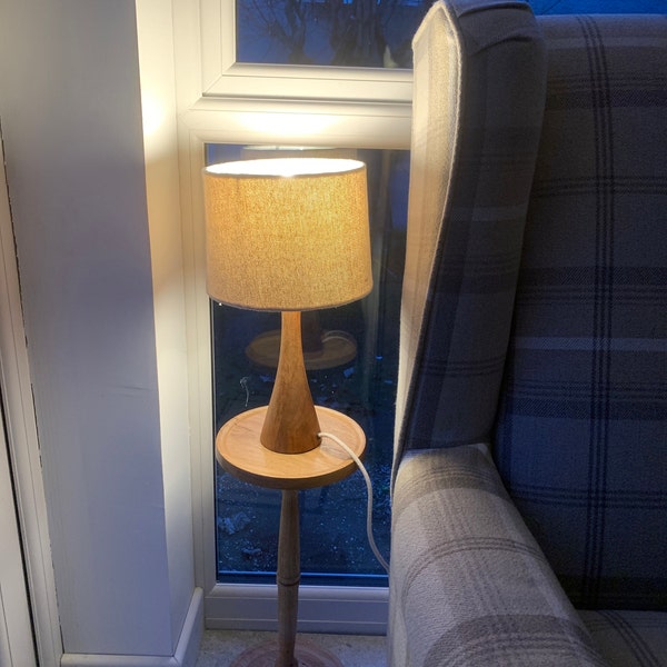 Small Oak Side Table / Lamp Table - Etsy UK