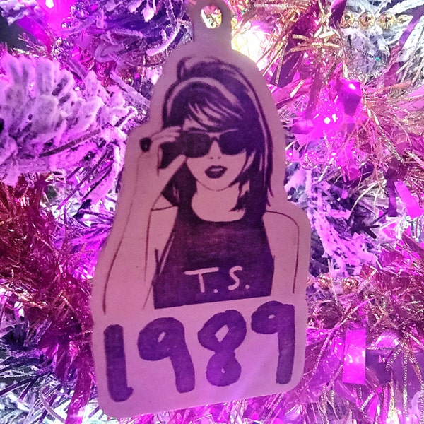 ZOX Wristband Wall Display and Storage for Twelve of Your Favorite ZOX ...