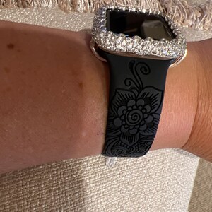 Henna Floral Pattern Engraved Watch Band Compatible With Apple Watch ...