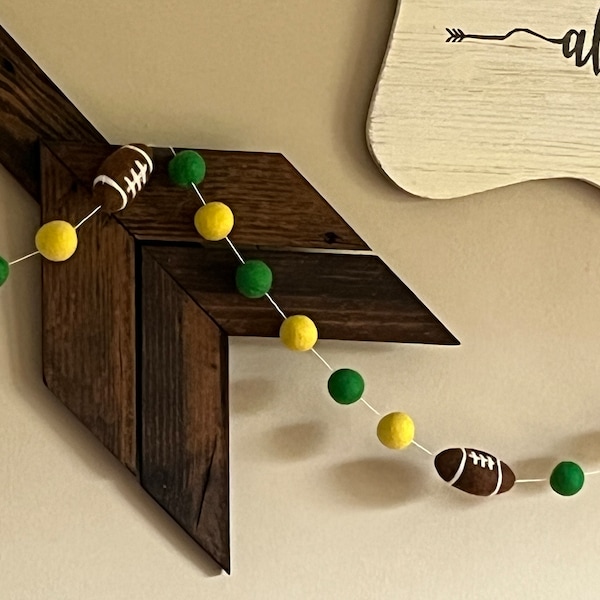 NCAA, NFL, High School Custom Colored Football Felt Ball Garland ...