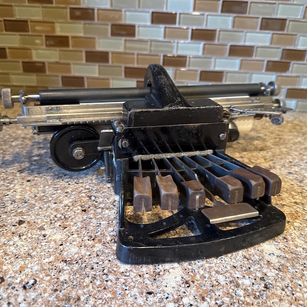 Vintage Stunning Design ABC Typewriter, 1963 High Quality German ...