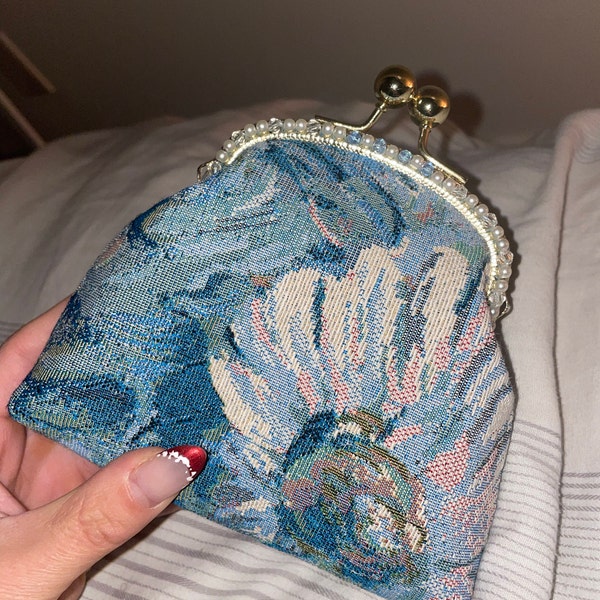 Vintage Cheongsam Style Kiss Lock Handbag With Ocean Oil Painting ...