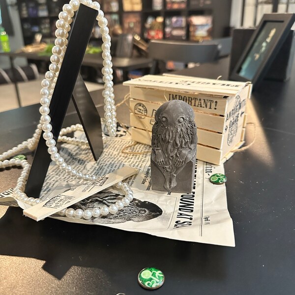 Cthulhu Stone Idol | Newspaper & Crate | Lovecraft Concrete Statue ...