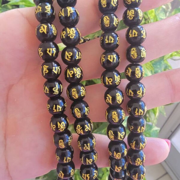 Gold Words Carved Om Mani Padme Hum Black Onyx Agate Mantra Stone Round ...