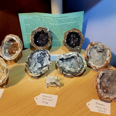 Mexican Geode Variety Pack Guaranteed Hollow, 2-4 Groups, 4 Geodes per ...