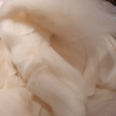 22 Lb Wholesale Wool Roving, Natural Un Dyed White Wool Top Fiber ...