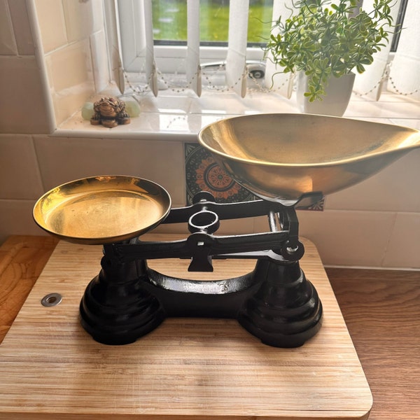 A Working Antique 8 Day Striking Mantel Clock Tameside of Delph- Hirst ...