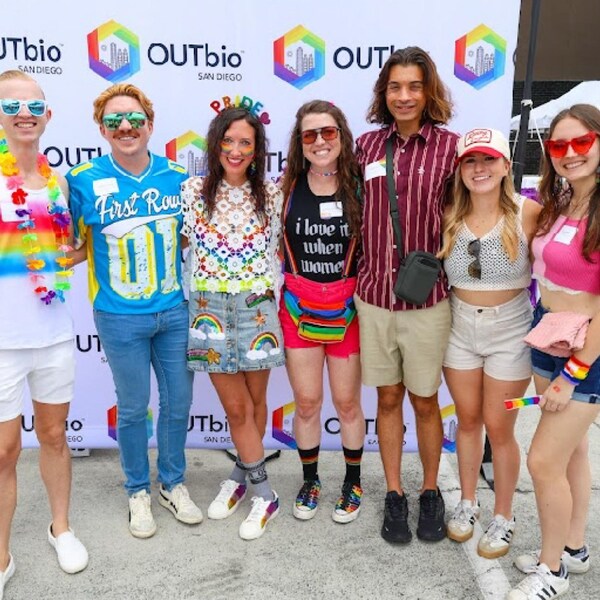 I Love It When Women, Sapphic Tank, WLW, Subtle, Lesbian Pride, Bi ...