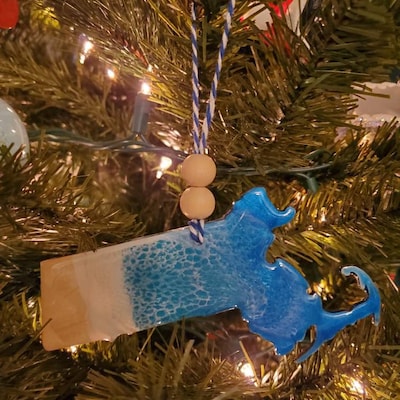 Resin Keychain, Ocean Resin Art, Beach Keychain, Wood Keychain, Custom ...