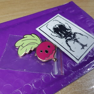 Wenclair Window Keychain - Etsy