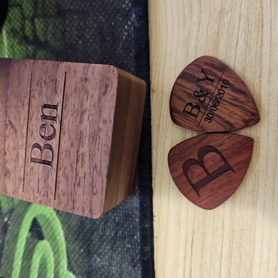 Personalized Wooden Guitar Picks Box,custom Engraved Guitar Pick Holder ...