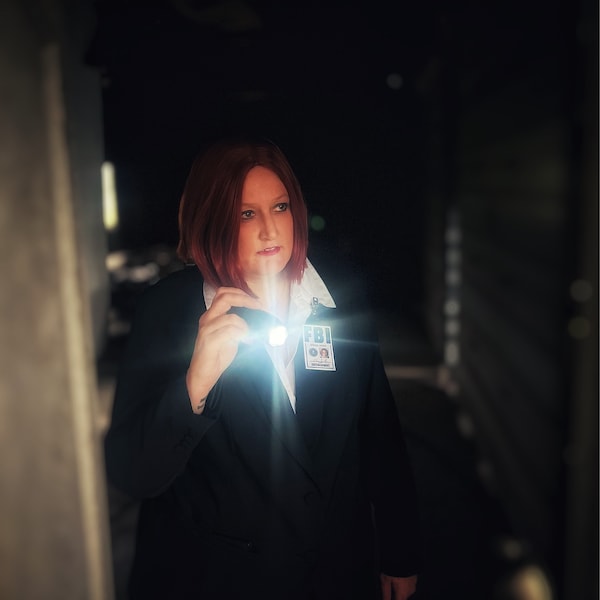 The Office Dwight Schrute & Angela Martin Dunder Mifflin Set of 2 ID ...