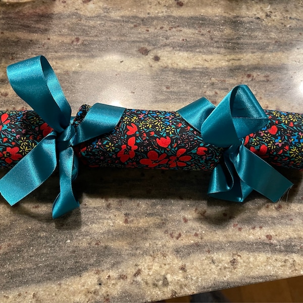 Wonder Cracker PDF Sewing Pattern - Stitch Your Own Christmas Crackers ...